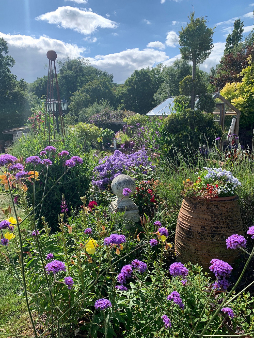 Country Cottage Garden
