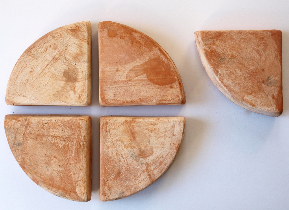 Triangular Pot Feet | Our Products | Mud Mountain - Handmade Italian ...